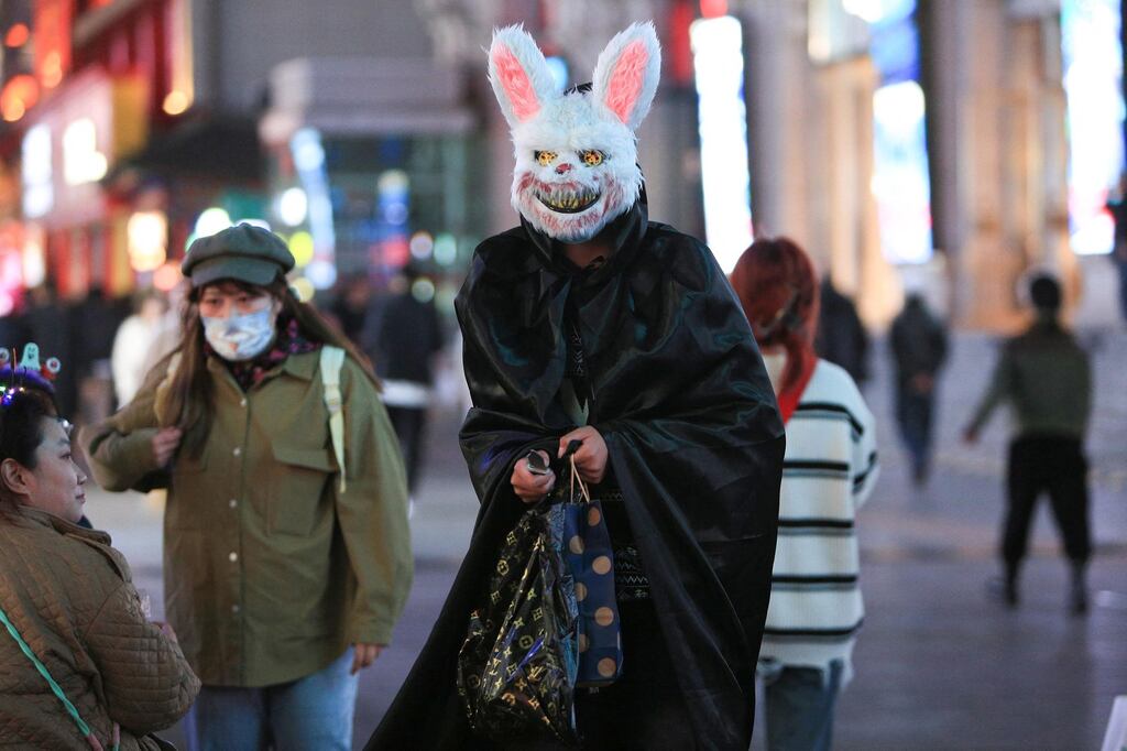 Shanghai Halloween party-goers take aim at leaders through cosplay ...