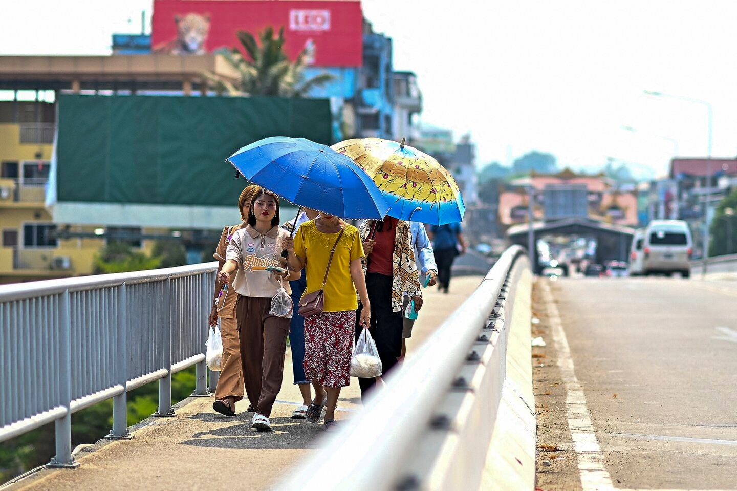 Thailand ready for any scenario on Myanmar border, foreign minister ...