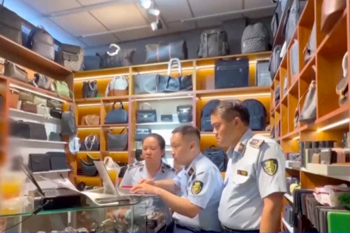 Tax enforcement drive in Vietnam leads to mass closures of shops, small ...