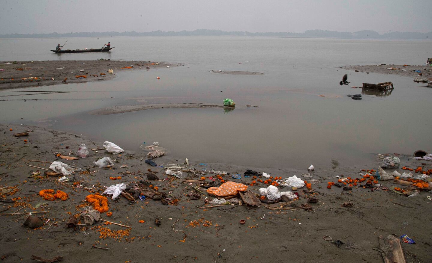 Report: 5.5 billion people could be affected by surface water pollution ...