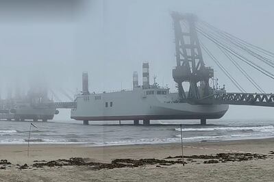 China holds landing exercise with ‘invasion barges’ in South China Sea ...