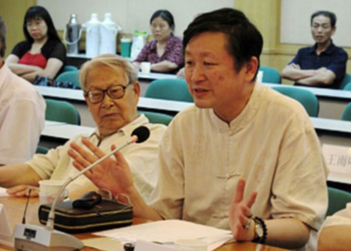 Beijing silent on key meeting amid growing dissent in party ranks ...