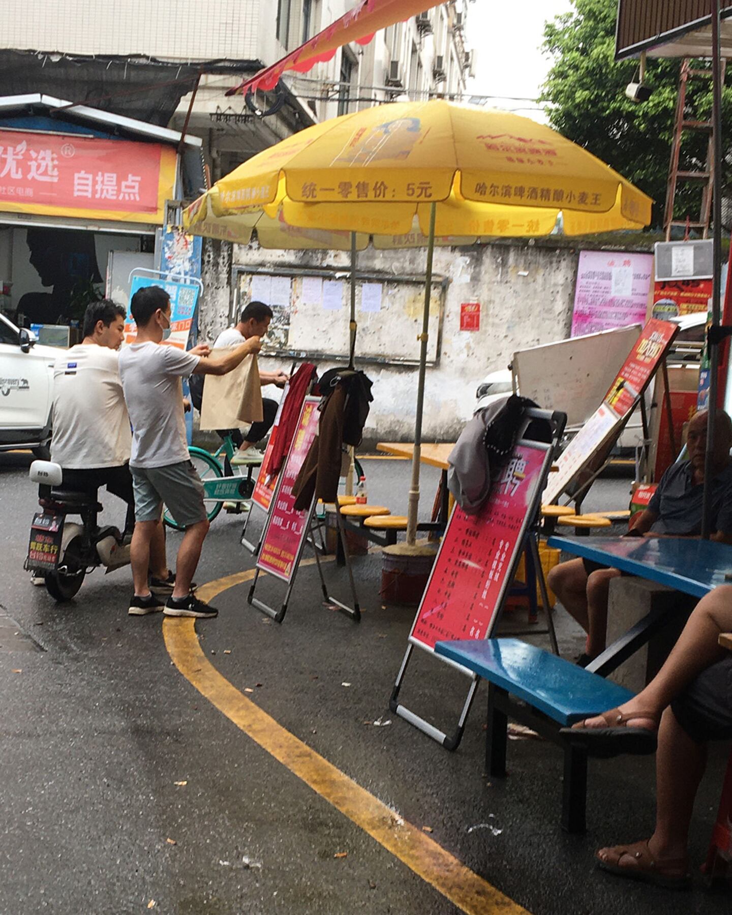 The Guangzhou garment workers behind SHEIN’s global business – Radio ...
