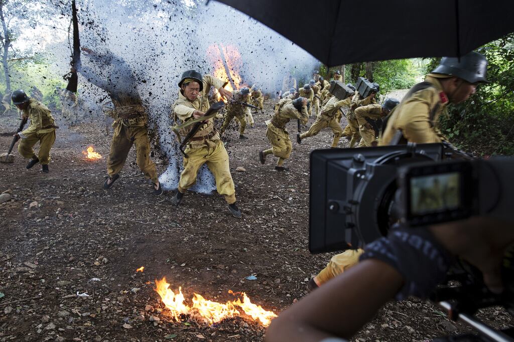Chinese TV studio famed for imperial dramas slashes extras' wages ...