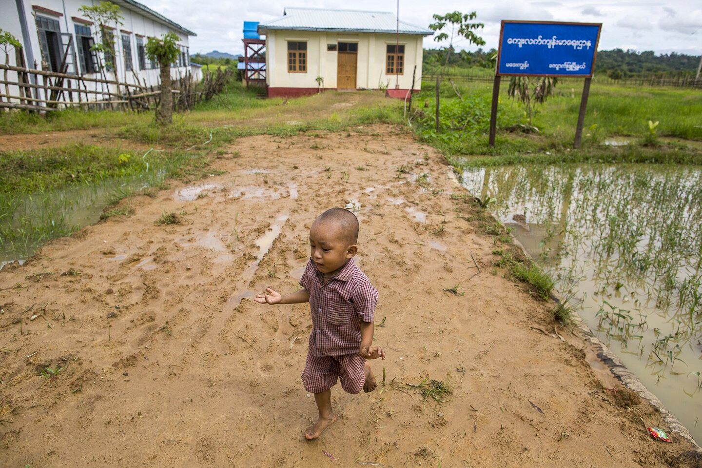 China sends 300 workers to deep sea port project in Myanmar’s Rakhine ...