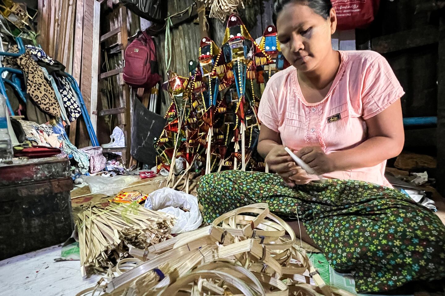 မြန်မာ့ရိုးရာ အလှမီးပုံးလုပ်ငန်း – မြန်မာဌာန