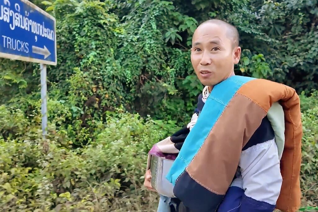 Thich Minh Tue, Vietnam’s ‘barefoot monk,’ enters Laos on pilgrimage to ...
