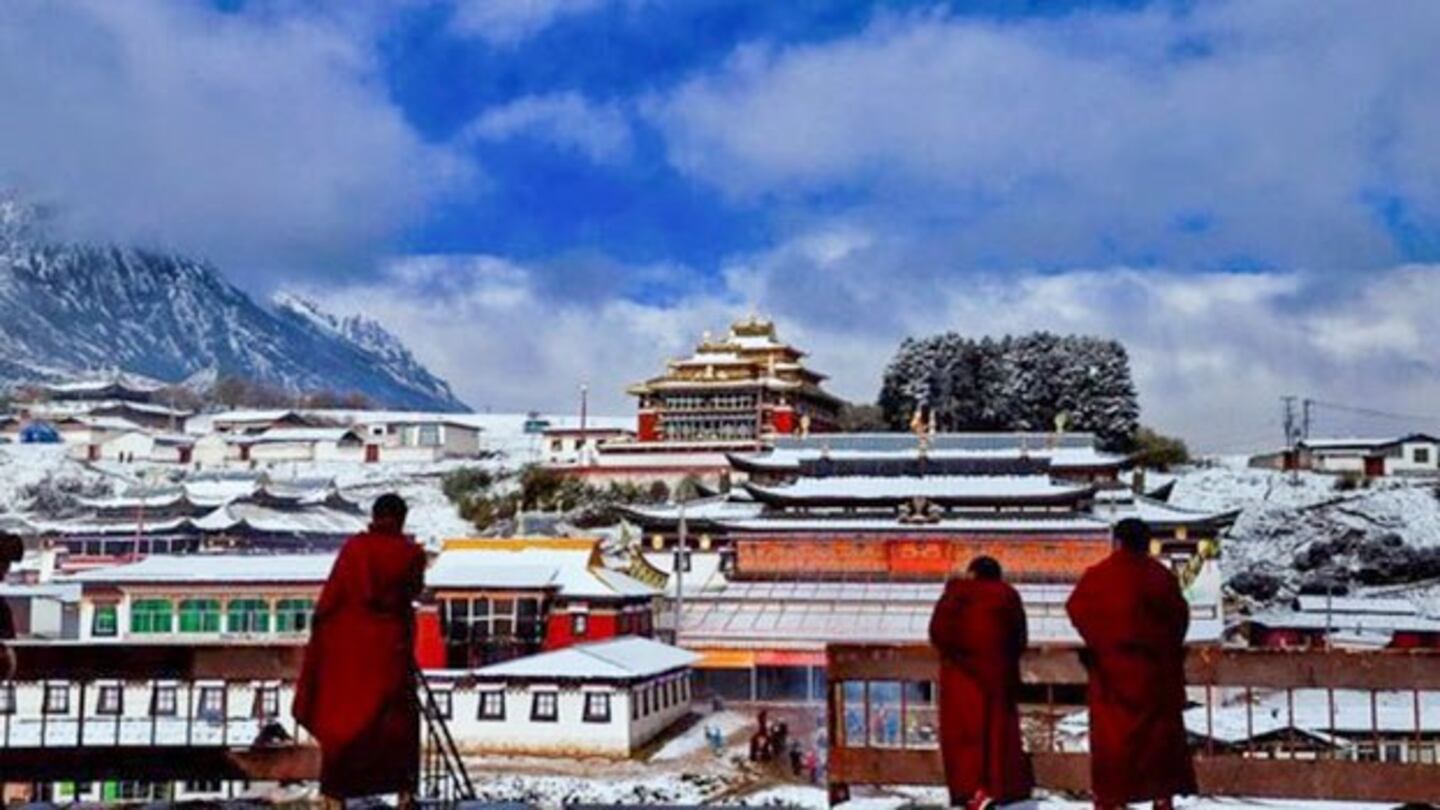 Authorities transfer 200 Tibetan monastic students to state schools ...