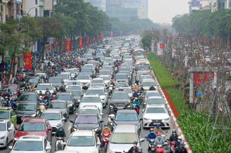 In bid to reduce traffic jams, Vietnam mulls congestion fees – Radio ...