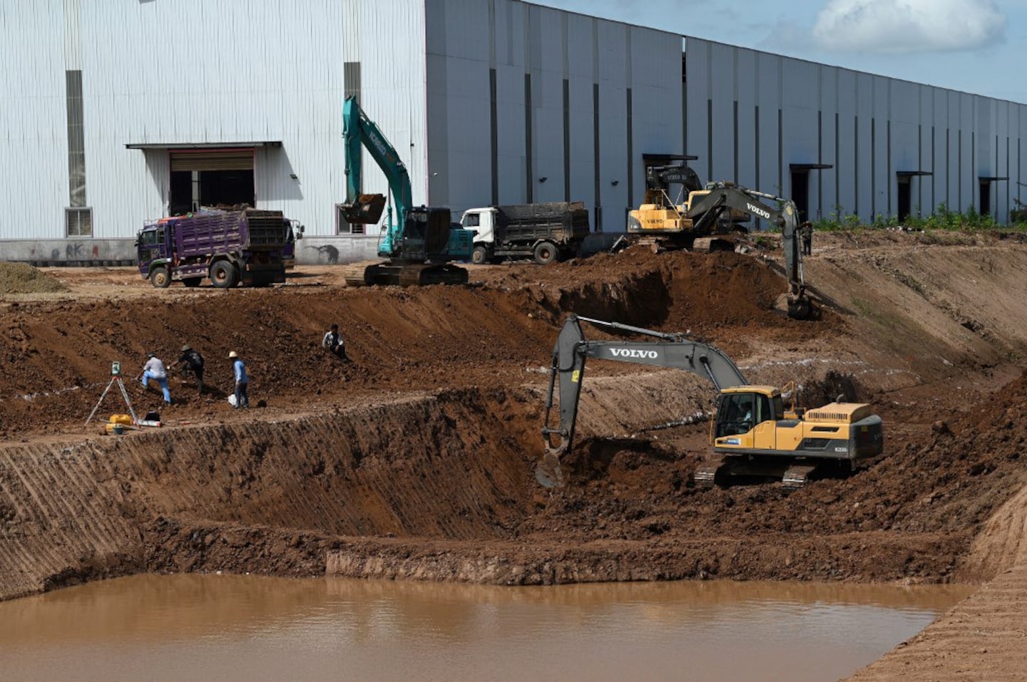 Cambodians conjure up US bogeyman behind Vietnam canal concerns – Radio ...