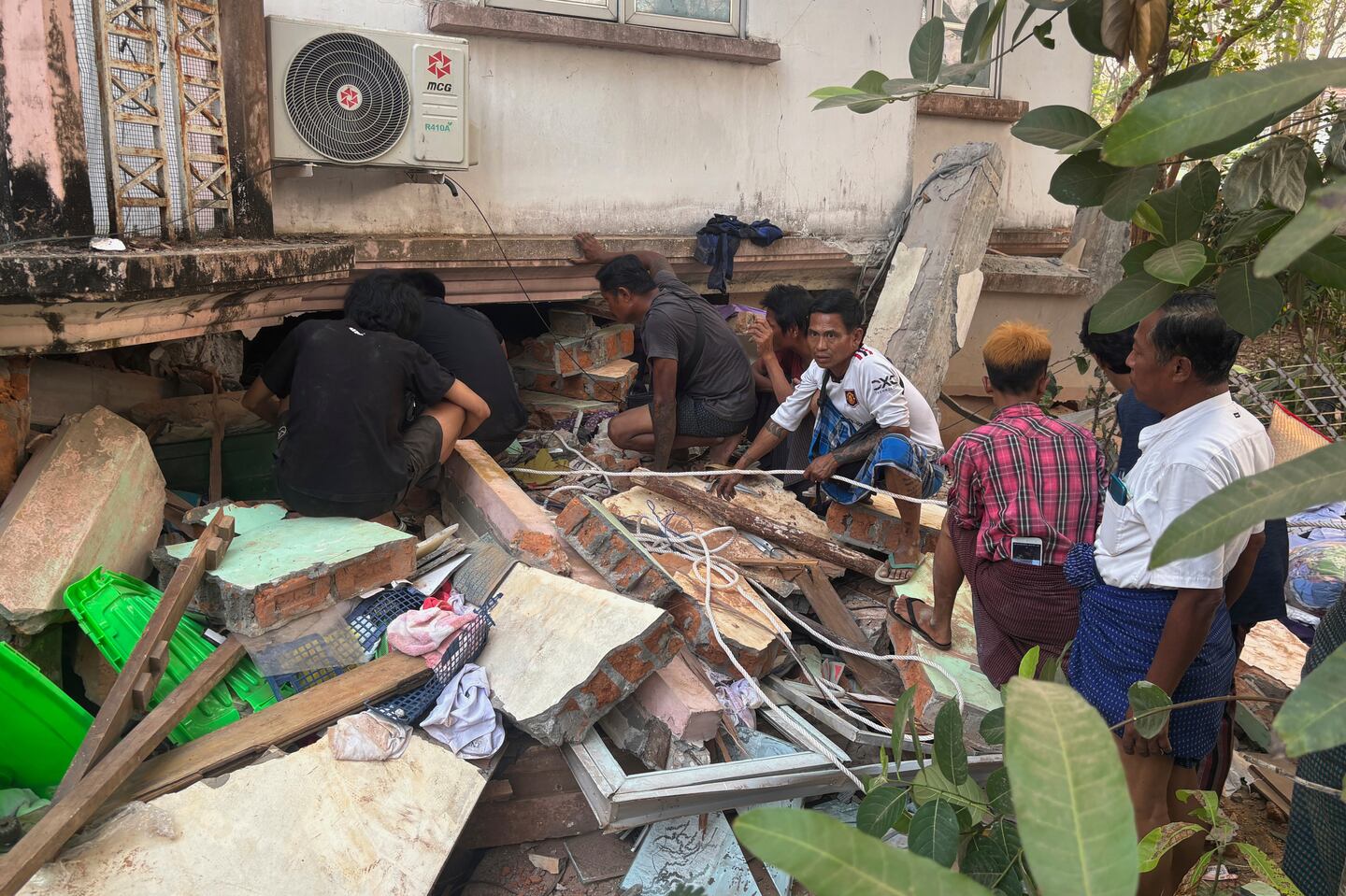 PHOTOS: From Bangkok to Mandalay, scenes of destruction from a deadly ...