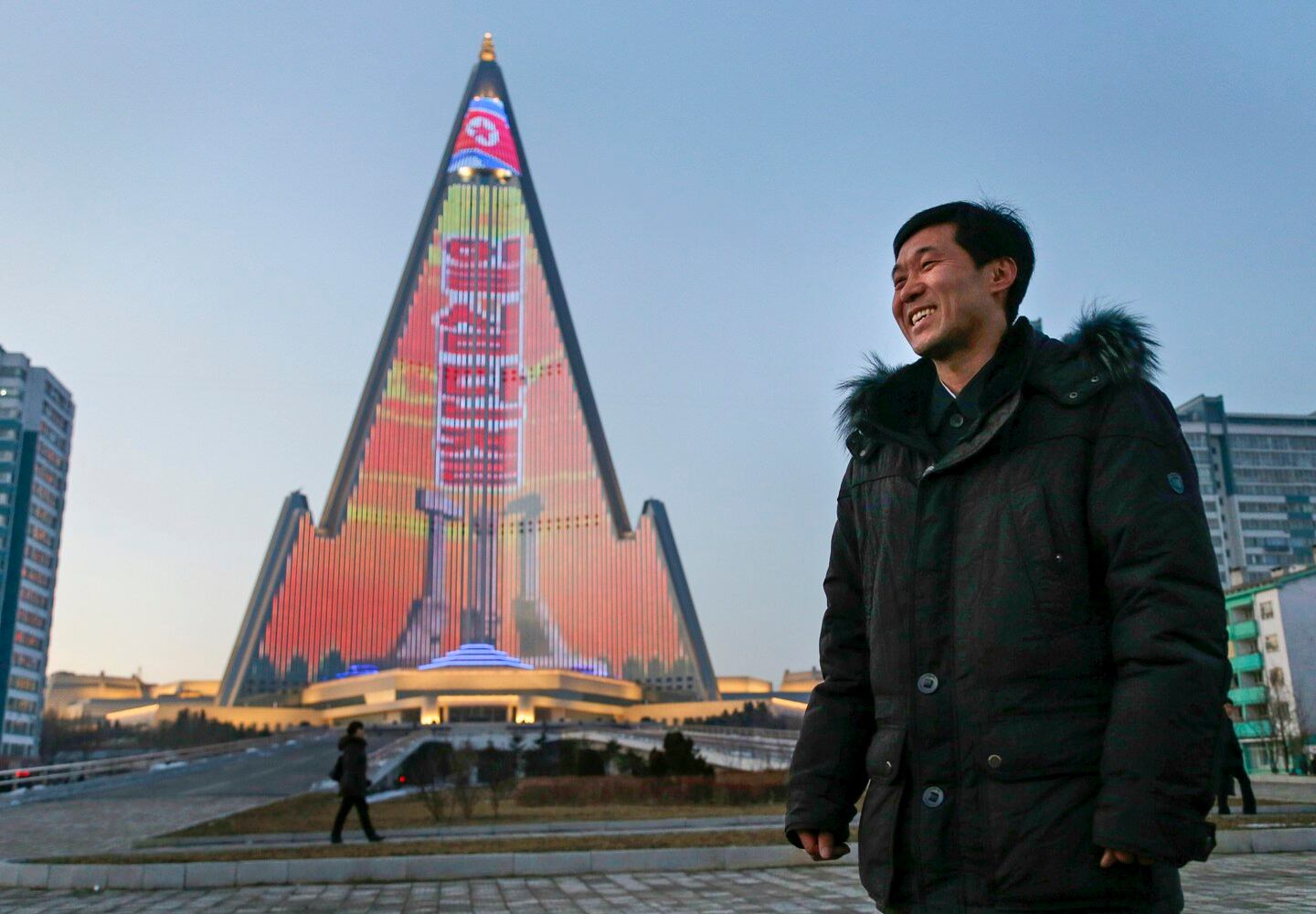 North Korea to sell gambling rights at vacant 105-floor Ryugyong Hotel ...
